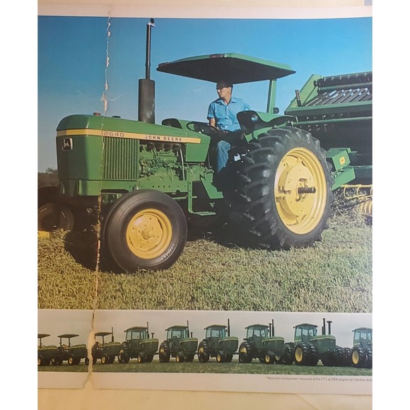John Deere | Accents | John Deere 4 Series Utility Tractor ...